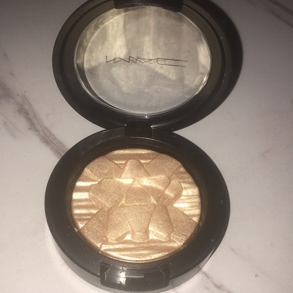 MAC Cosmetics | Makeup | Mac Highlighter | Poshmark